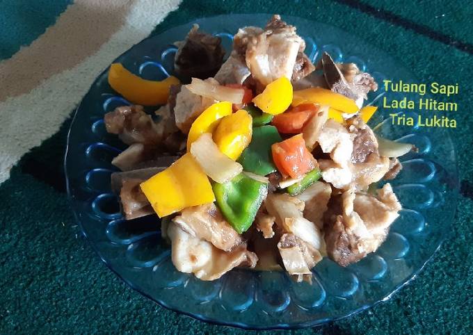 Resep Tulang Sapi Lada Hitam 'Saori' oleh Tria Lukita - Cookpad