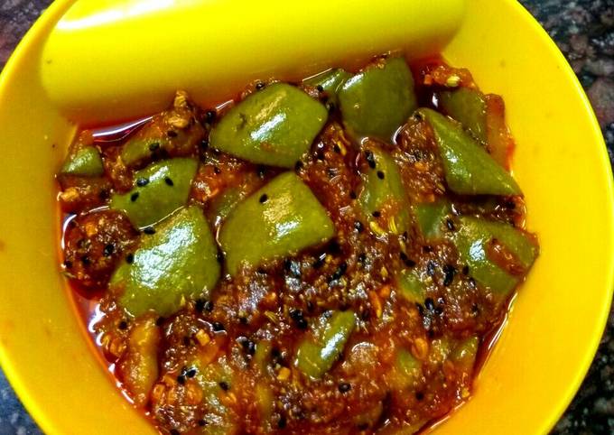 Raw mango ka instant achar Recipe by Shivangi Jain - Cookpad