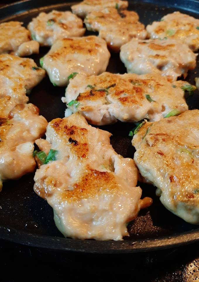Resep 19) Hamburg Chicken ala Chef Shandy Dee oleh dewi hapsari - Cookpad