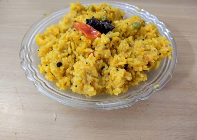 Vaghareli Khichdi Recipe by Yashshree Dholakia - Cookpad