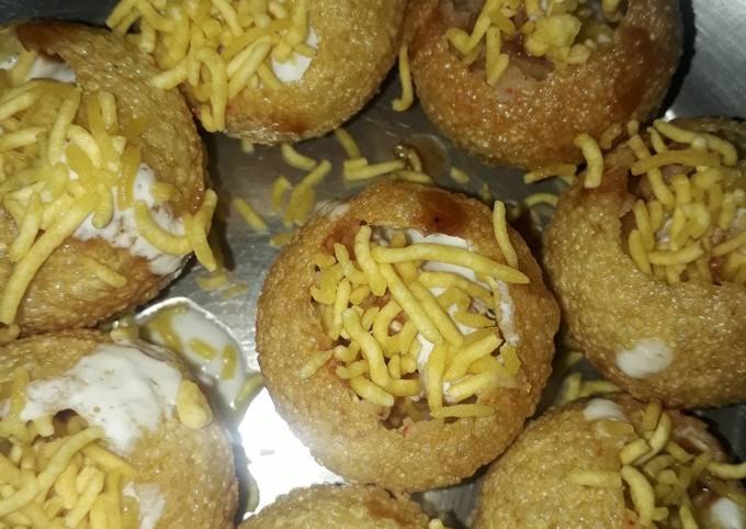 Sev puri Recipe by Prachi jindal - Cookpad