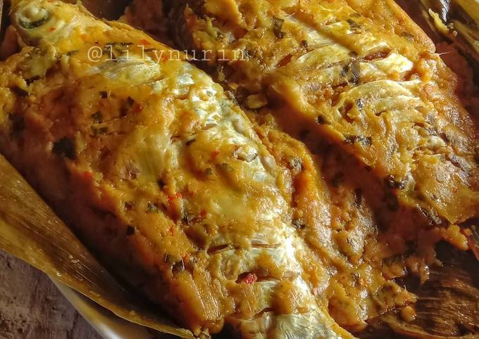 Resipi Pais ikan lampam oleh Lily Suryani Mohd Ali - Cookpad