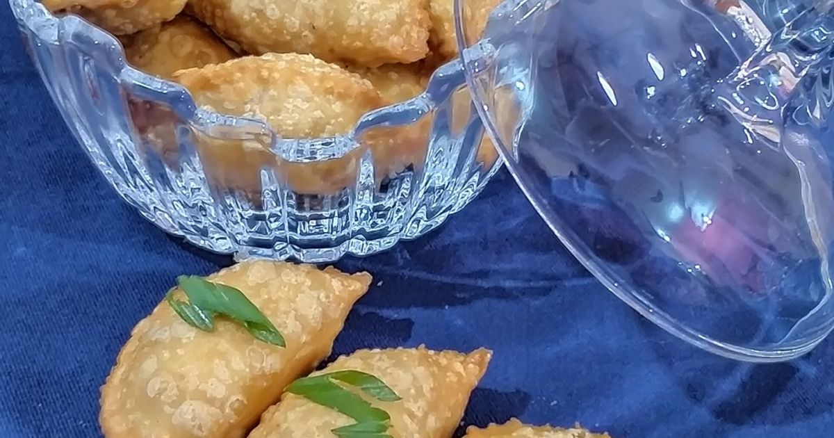 Crispy Mini Samosa Recipe by Sobi Aijaz - Cookpad
