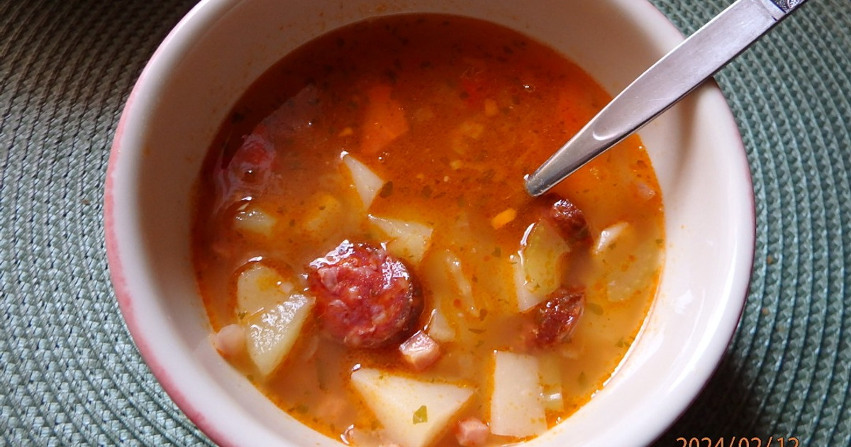 Szerb Bableves | Zsuzsa 56 (Zsuzsa ízutazásai blog) receptje - Cookpad ...