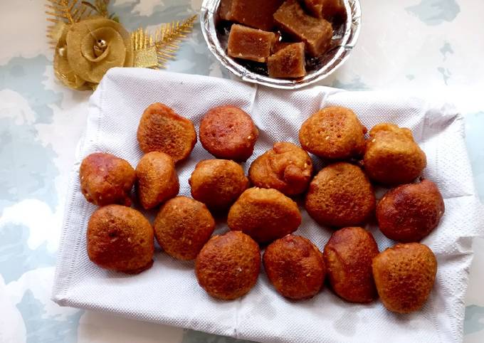 Gulgule (dry fruits flavoured) Recipe by renu bhasin - Cookpad