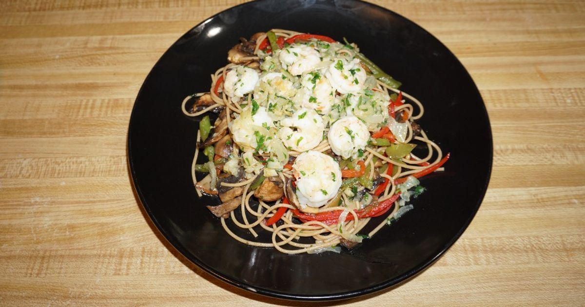 Whole Wheat Fettuccine With Garlic Shrimp And Vegetables Recipe by Jon ...