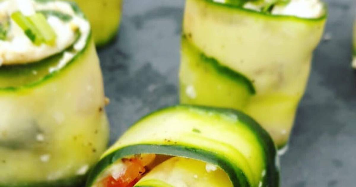 Greek Salad Rolls 🥒 Recipe by Pooja-Incredible Edibles - Cookpad