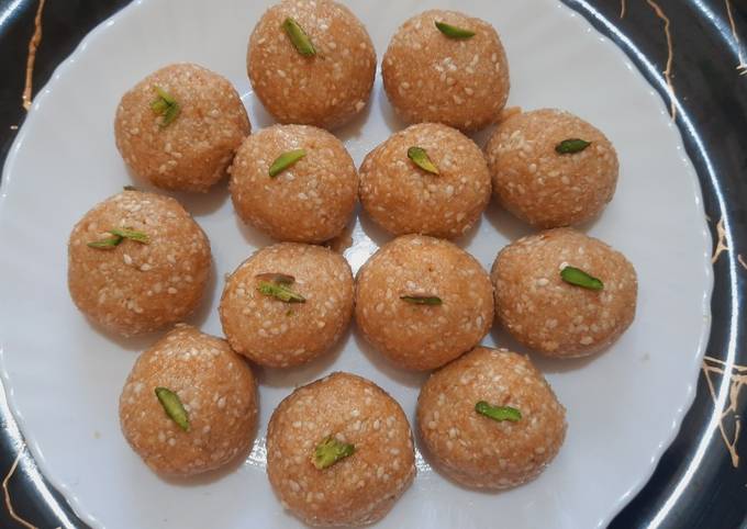 Stuffed Till Laddu Recipe by Naheed Alam - Cookpad