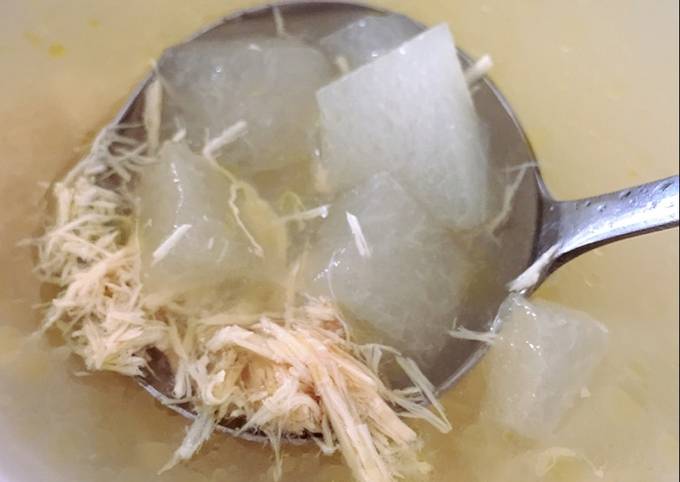 Resep Sup ayam labu air / kundur praktis oleh Fhunny - Cookpad