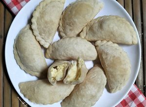 Resep cireng isi keju kenyal gurih, lumer di setiap gigitan