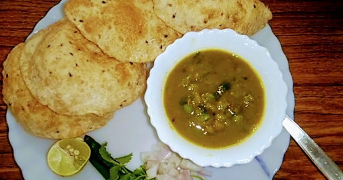 Dry Green Peas Curry Recipe by Krishna Biswas - Cookpad