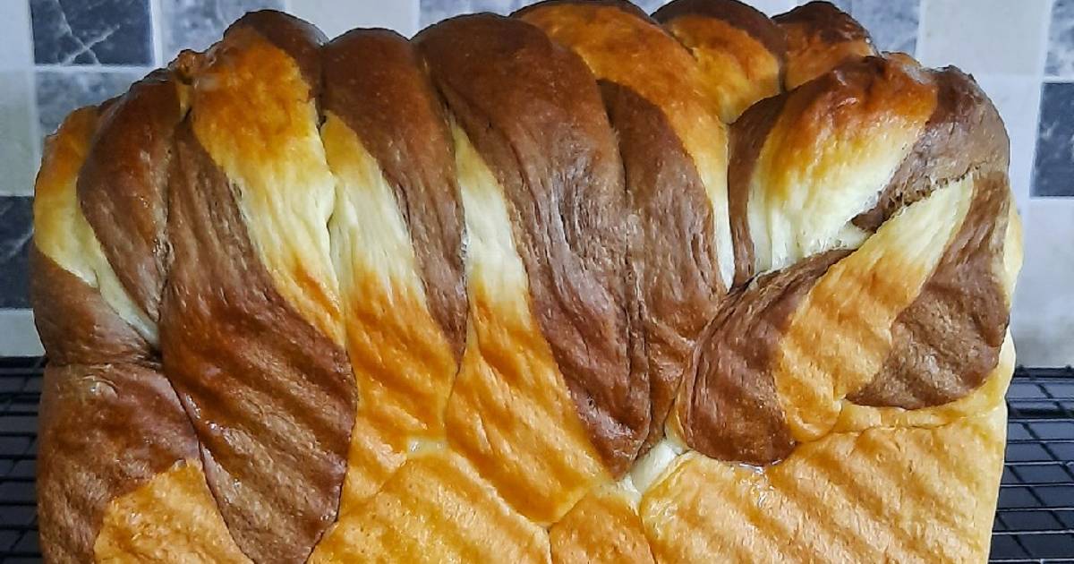 Resep Mocca Swirl Bread (Dijamin Empuk!) oleh Inggried Wedhaswary - Cookpad
