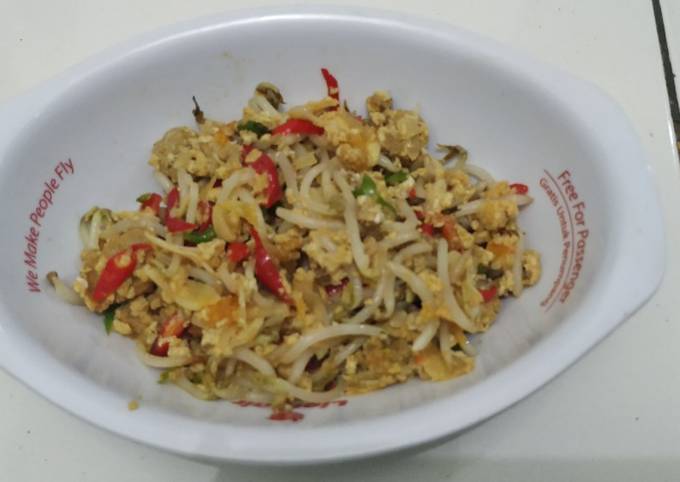 Resep Toge Goreng Telur Oncom oleh Sity Nurjanah - Cookpad