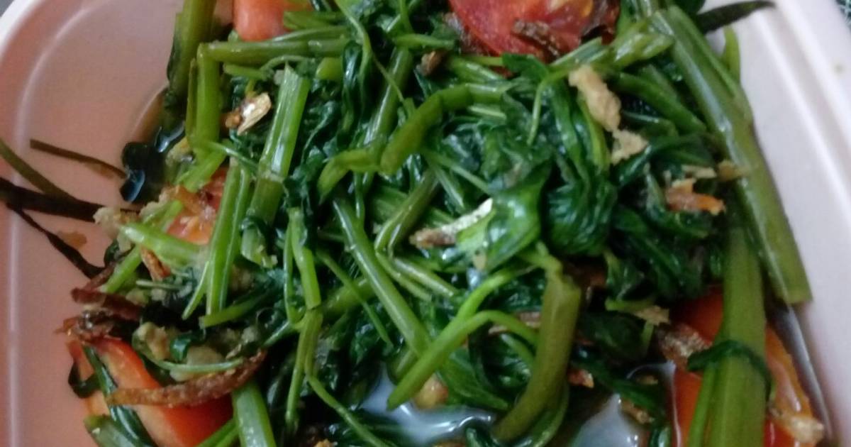 Resep Tumis kangkung oleh Lu'lu Mutia - Cookpad