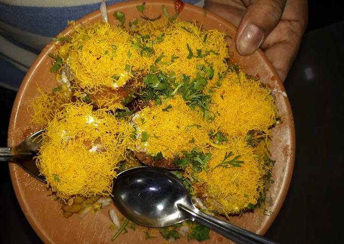 Dahi Ragda Puri Recipe by DrKhushboo Bansal - Cookpad