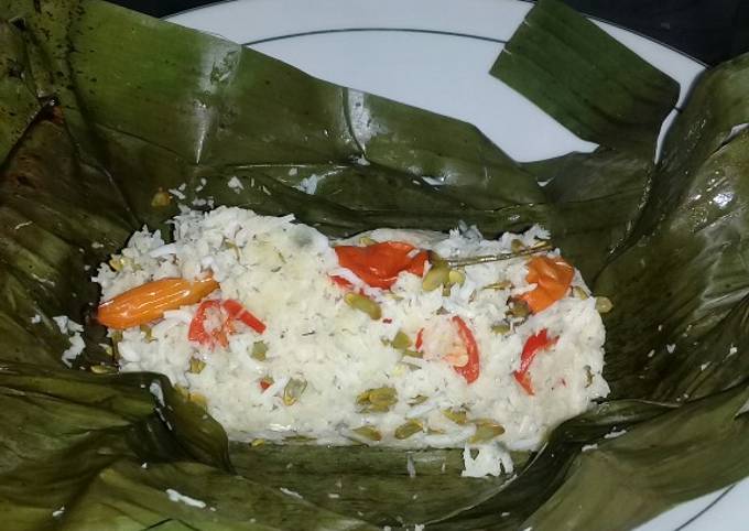 Resep Botok teri pete cina oleh Tantik Suwartika - Cookpad