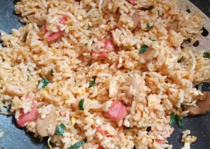 Resep Nasgor rumahan oleh bekti widya - Cookpad