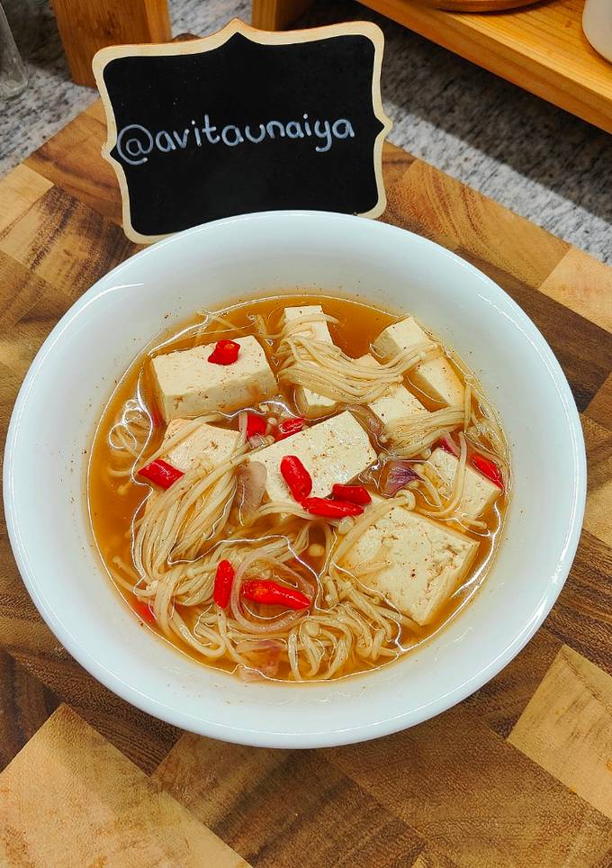 Resep Sup Tahu Jamur Enoki oleh Avita Unaiya - Cookpad