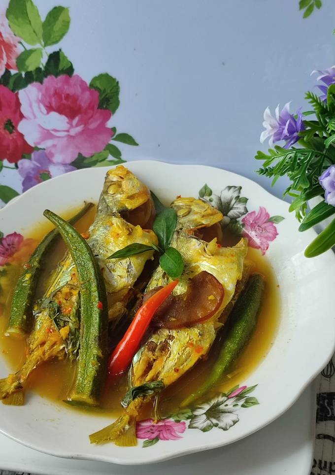 Resipi Singgang Pedas Ikan Selar Kuning oleh Aza Aaj - Cookpad