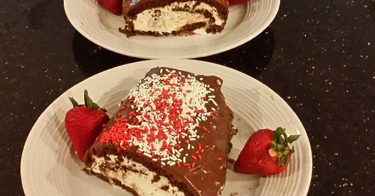 Chocolate Strawberry Cream Cake Roll Recipe By Fenway