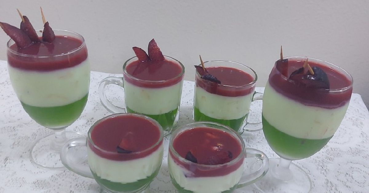Pista Custard Pudding With Banana Jelly With Palm Sauce Recipe by ...