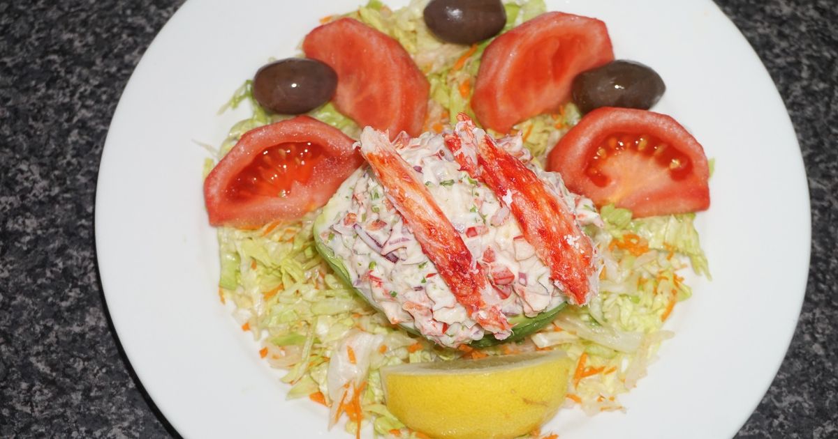 Palta Rellena Con Salpicón De Centolla Receta de Jon Michelena- Cookpad