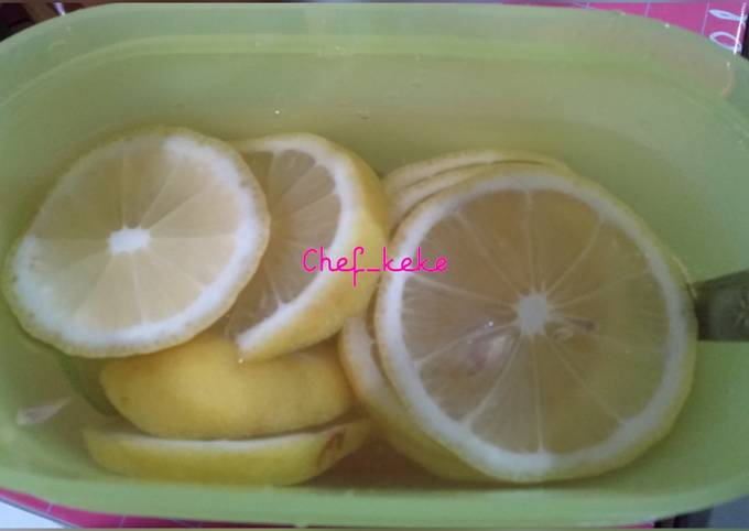 Resep Infus water lemon + madu + jeruk nipis oleh Chef_Keke - Cookpad