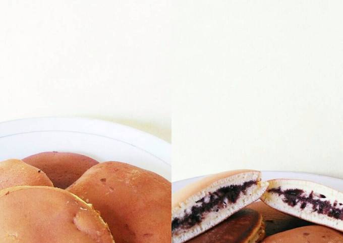 Resep Dorayaki Doraemon oleh Dwi Yunitasari - Cookpad