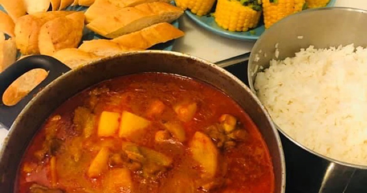 Cách Làm Món Cari Gà ăn Với Bánh Mì của Emily Luu - Cookpad