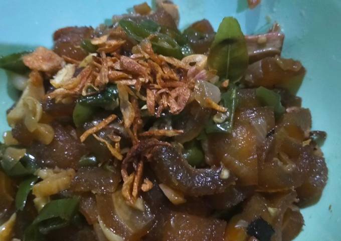 Resep Kulit sapi Cabe Ijo #herlinwidodo oleh herlin widodo - Cookpad