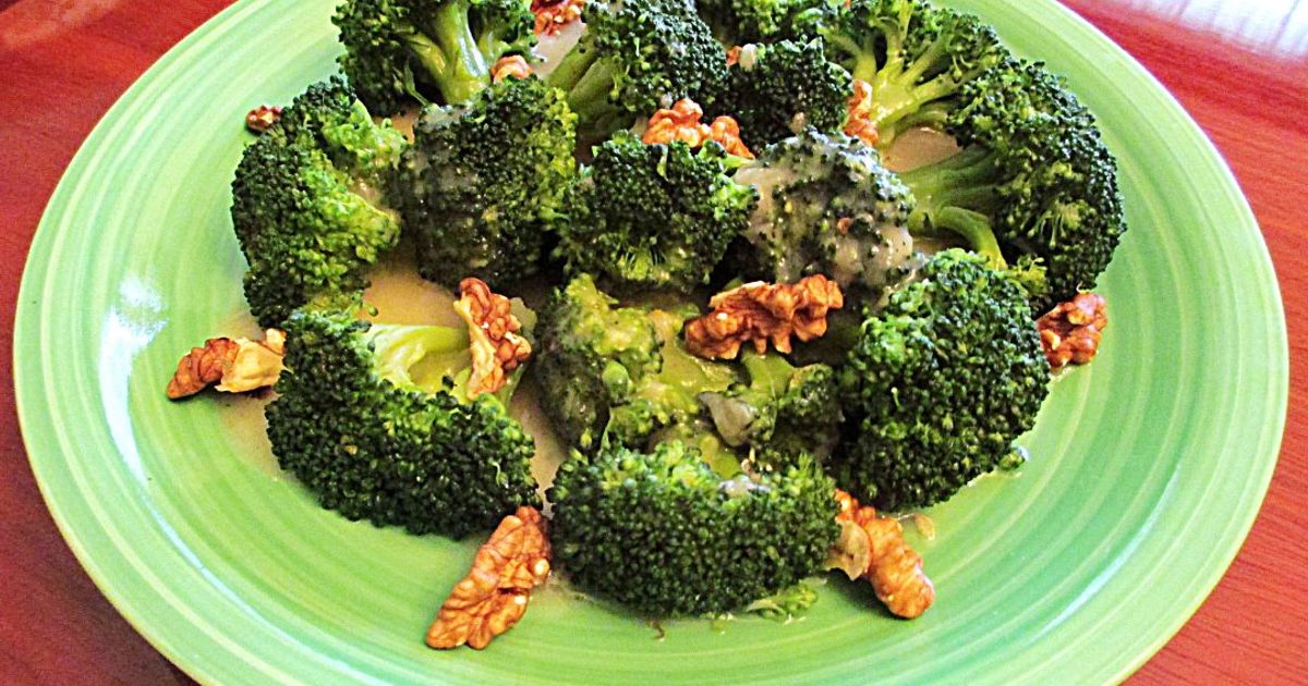 Brócoli Al Vapor Con Salsa Agría Y Nueces Veggie Receta de "cocinar con ...