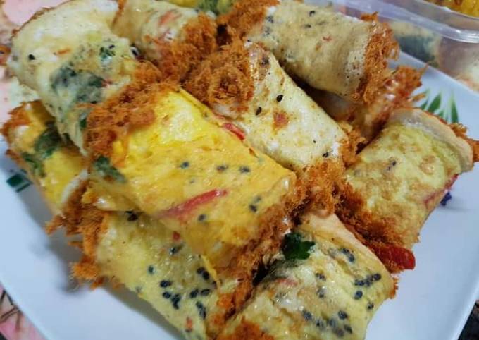 Resipi Roti gulung chicken floss🌼 oleh Aina Aiman - Cookpad