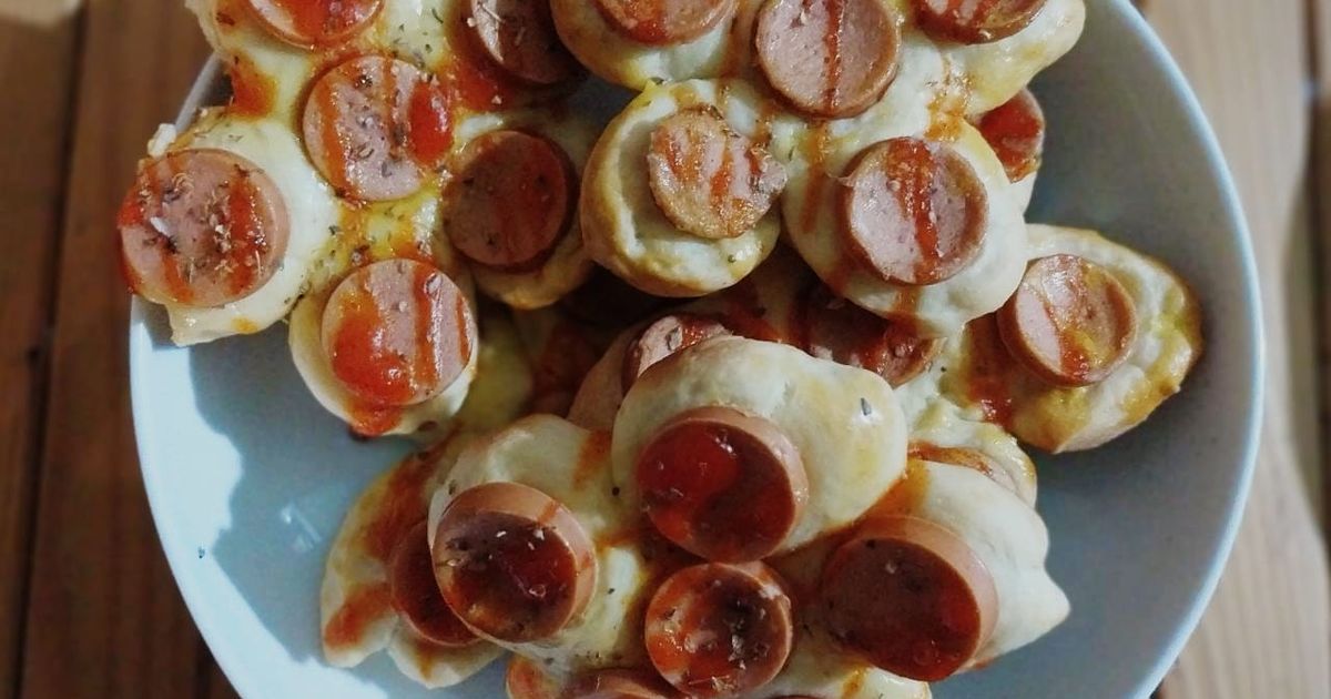 Resep Roti Sosis Saus Pedas oleh Ria Mamanya Tata - Cookpad