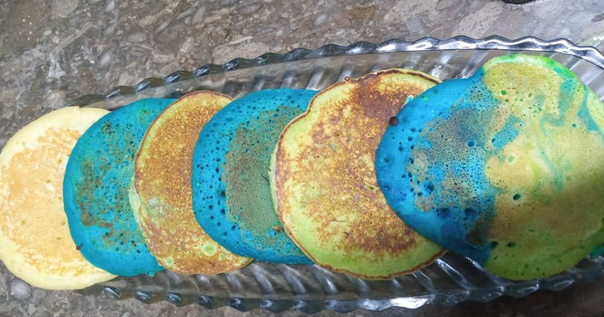 Colourful pancakes Recipe by Marium Wasim - Cookpad