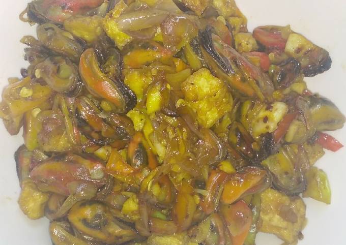 Resep Tumis Kerang Tahu oleh diyan wahyudi - Cookpad