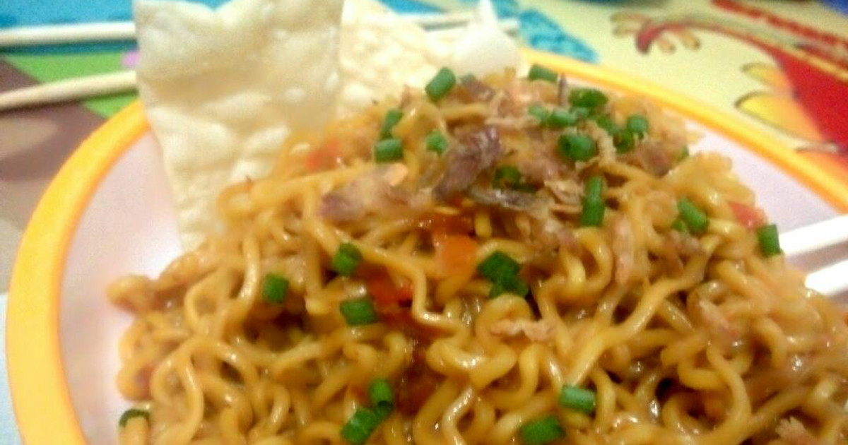 Resep Mie Setan Gampang Pedes Nendang oleh Khoirotun Nisa - Cookpad