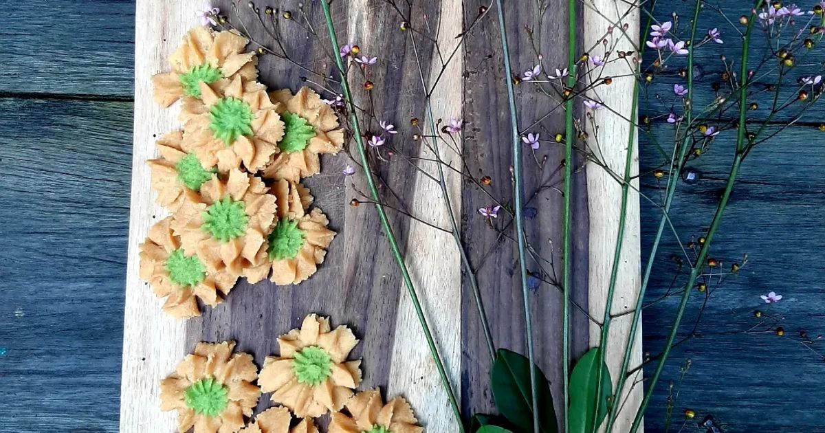 Resep Kue Kering Bunga (Vegan) oleh HerlinaCs Lim - Cookpad