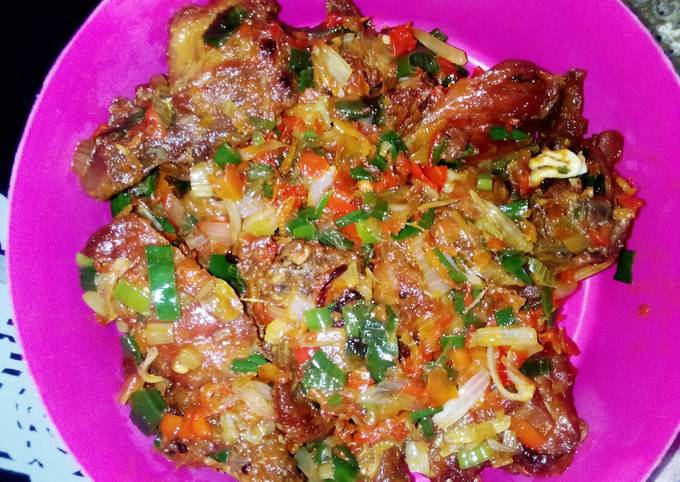 Pepper chicken girki daga HAJJA-ZEE Kitchen - Cookpad