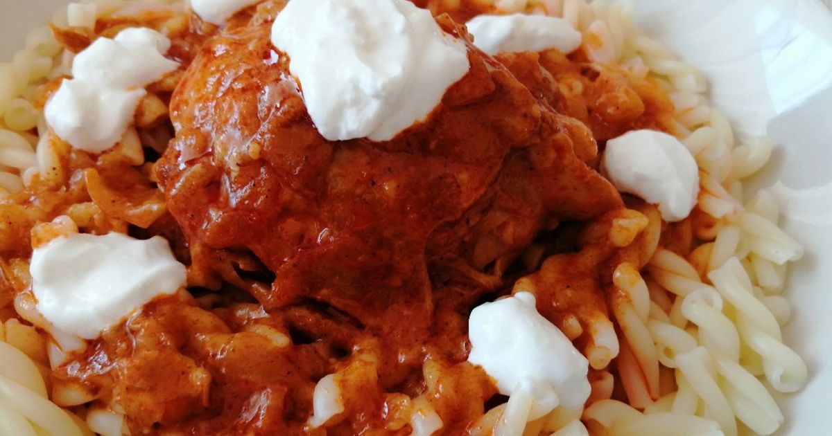 21 egyszerű és finom foetel csirkepaprikás recept - Cookpad receptek