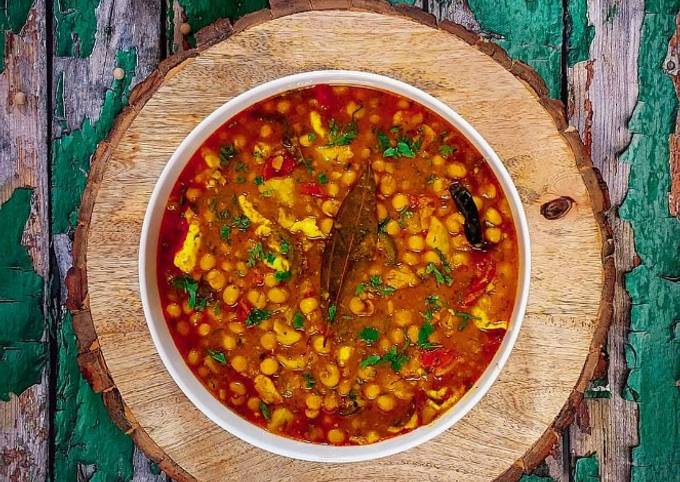 Chorbi Diye Ghoogni (Watana Sabzi Using Mutton Fats) Recipe by Sudeshna ...