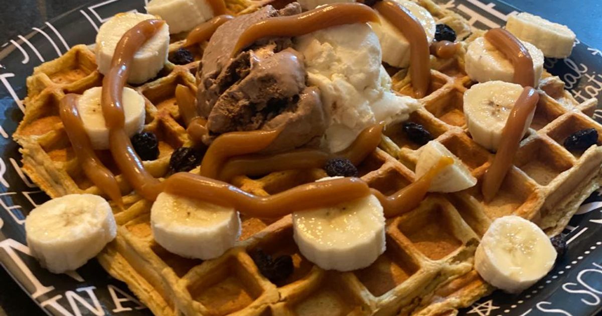 Waffle De Banano Con Helado 👩‍🍳🥞 Receta de Monica Lucia Montoya Cano ...