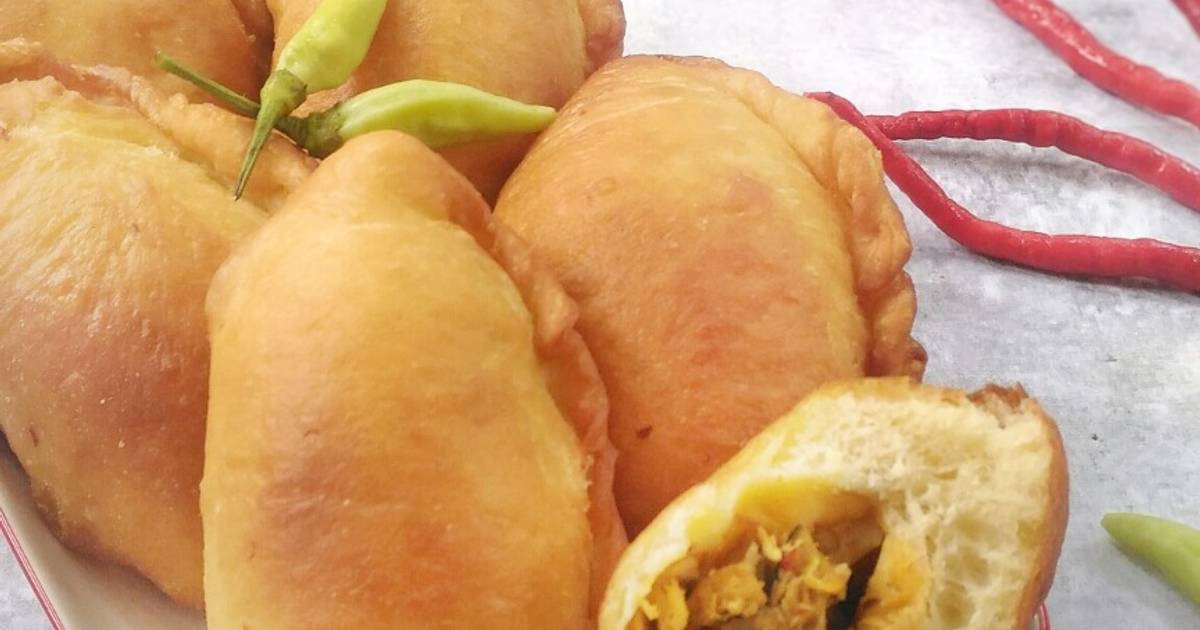 Resep Panada Isi Pampis Tongkol oleh Mamaquink - Cookpad