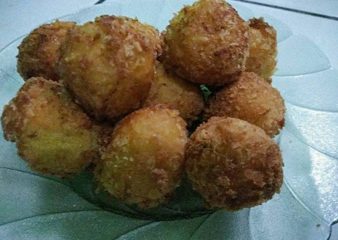 Resep Bola kentang keju oleh NurInganah - Cookpad