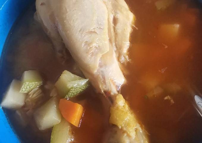 Caldo de pollo rojo Receta de Alma- Cookpad