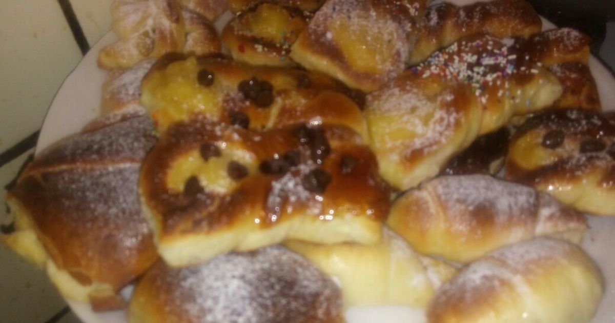 Facturas Caseras Recipe by Andrea Gauna - Cookpad