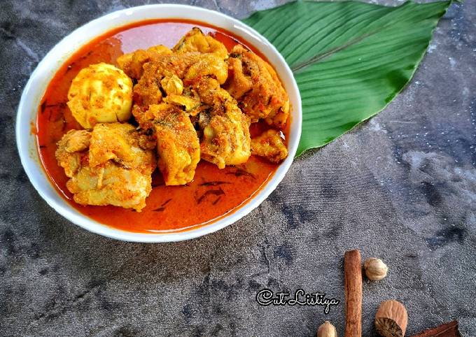 Resep Ayam Kuah Merah Berempah oleh Cut Listiya - Cookpad