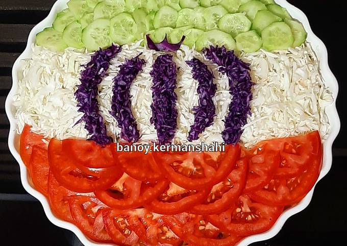 طرز تهیه سالاد کاهو با تزیین پرچم زیبای ایران🇮🇷🇮🇷 ساده و خوشمزه توسط بانوی کرمانشاهی کوکپد