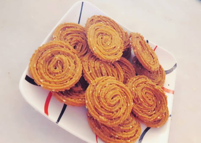 Masala Chakli Recipe by Rashmi K Ghanshani - Cookpad