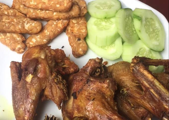 Resep Bebek goreng enk dan renyah oleh Ha Rajukuuu - Cookpad