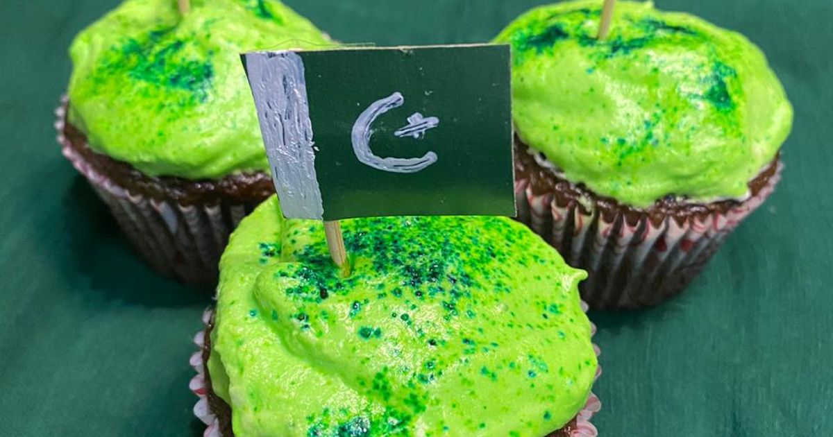 Green Cup Cakes🇵🇰🇵🇰 Recipe by Humaira Saleem - Cookpad